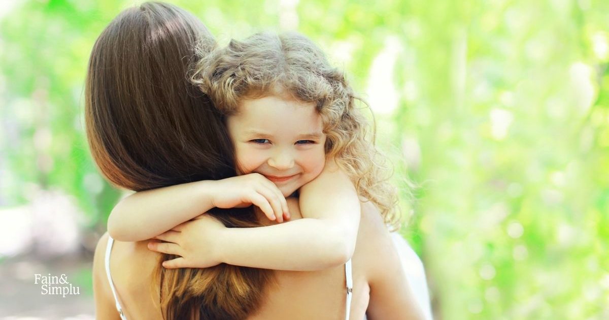 Puterea unei îmbrățișări - Fain si Simplu